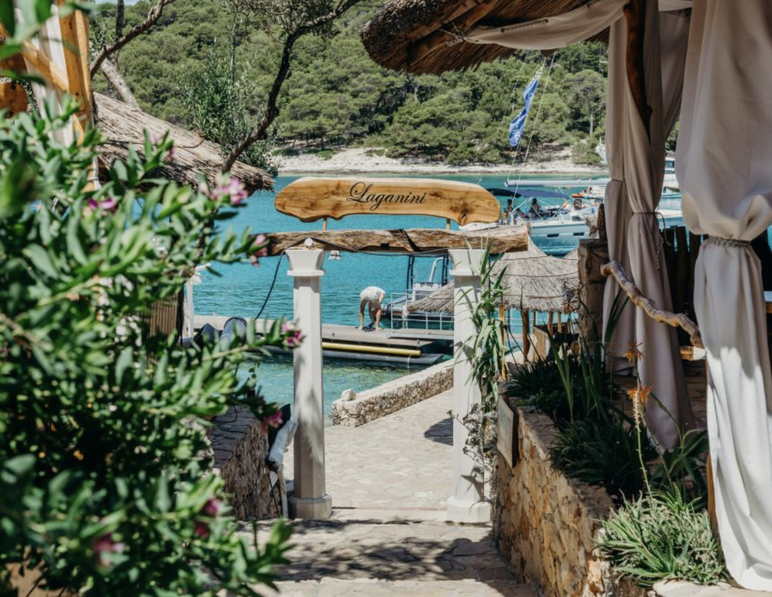 Our top restaurants by the sea: Greece and Croatia - Bella Vita Travels